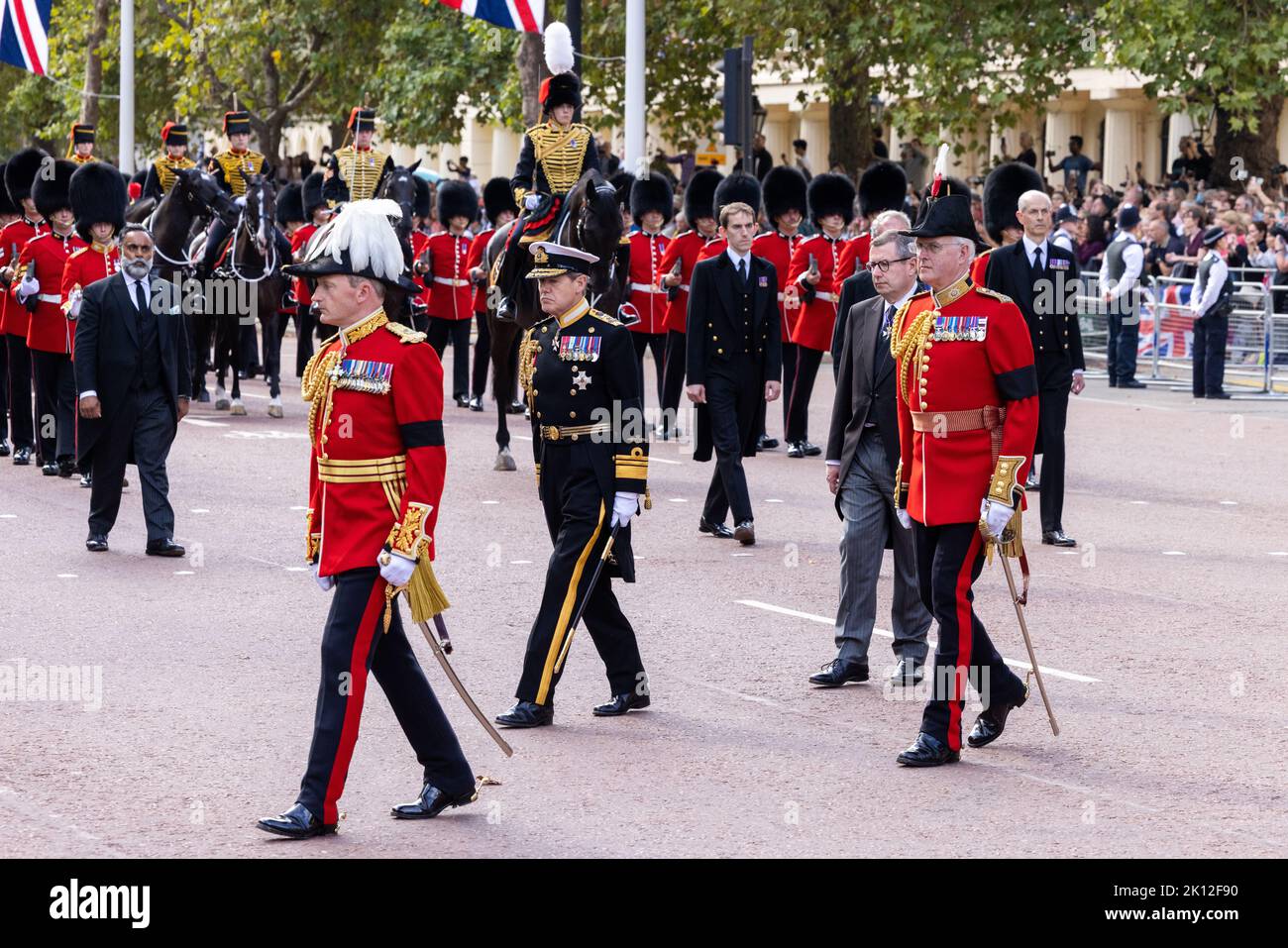 The coffin carrying Queen Elizabeth II photographed along The Mall ...