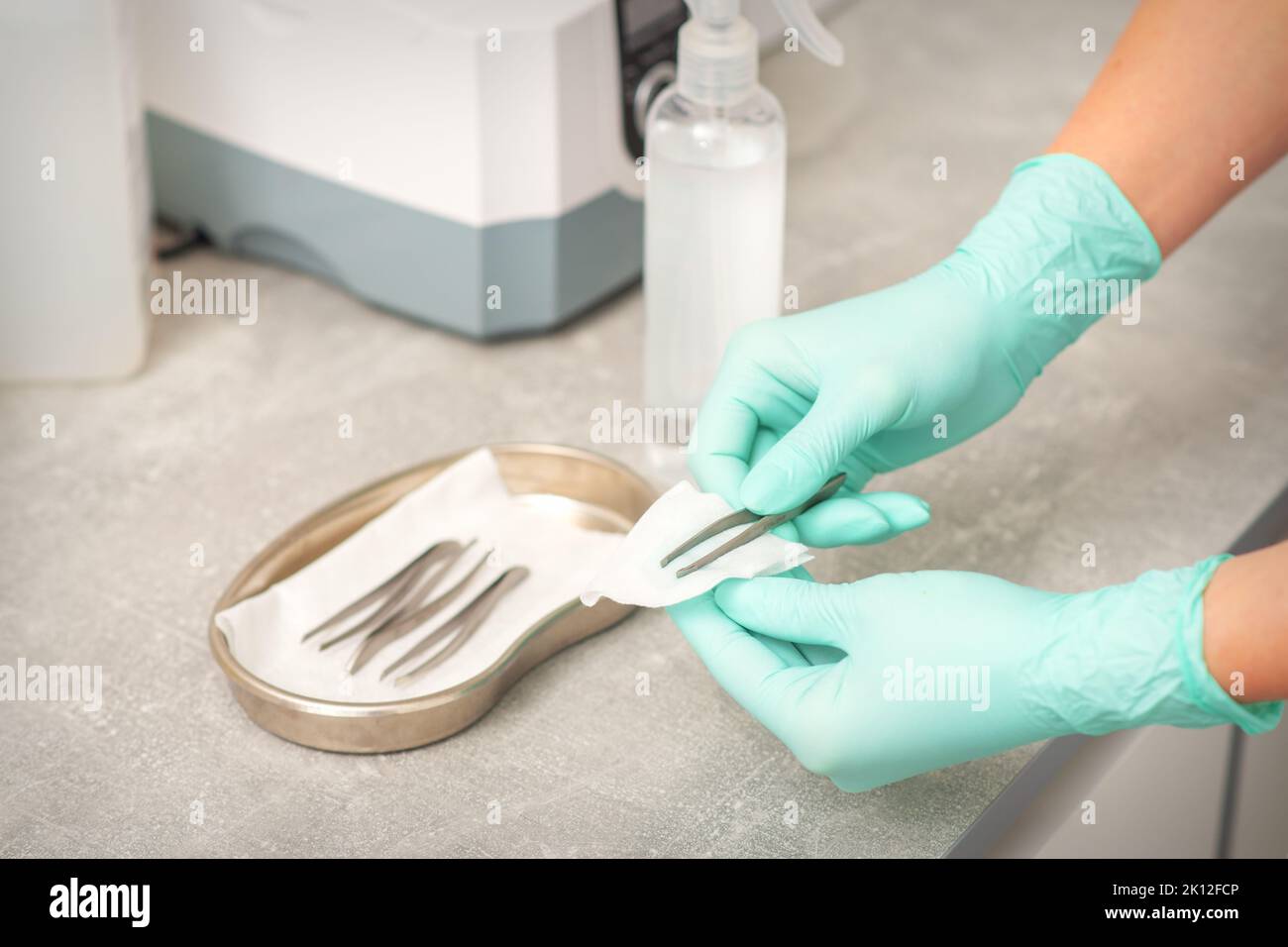 Hand disinfects tweezers with cleaning systems for medical instruments ...