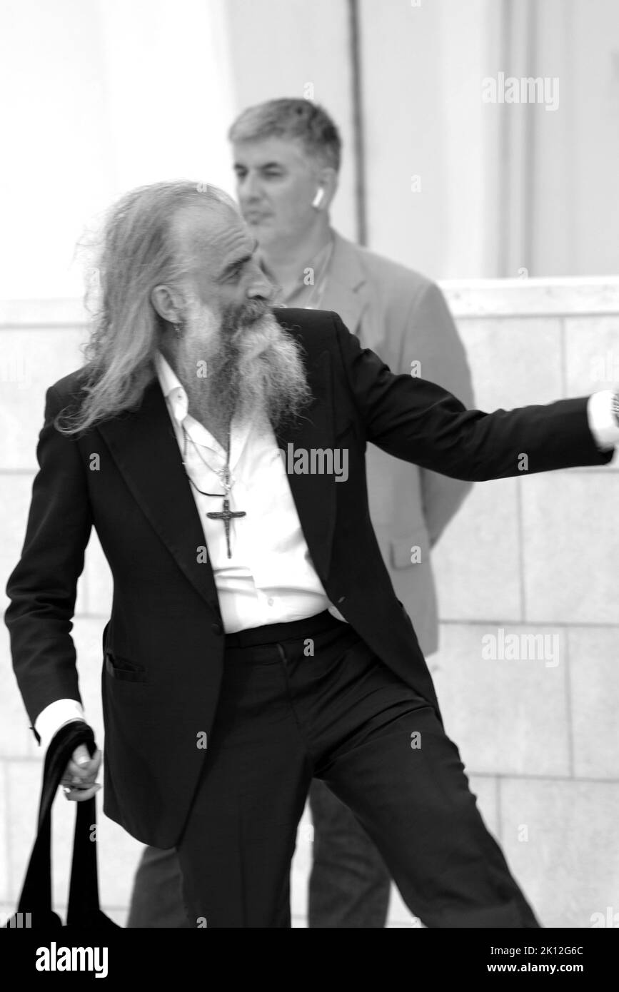 Warren Ellis attends the BLONDE film premiere at the 79th Venice Film ...