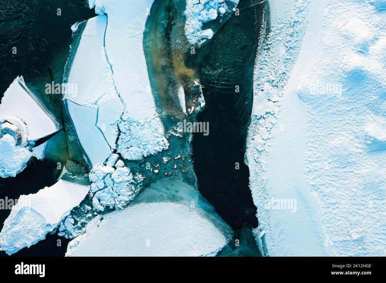 Broken ice sheets hi-res stock photography and images - Alamy