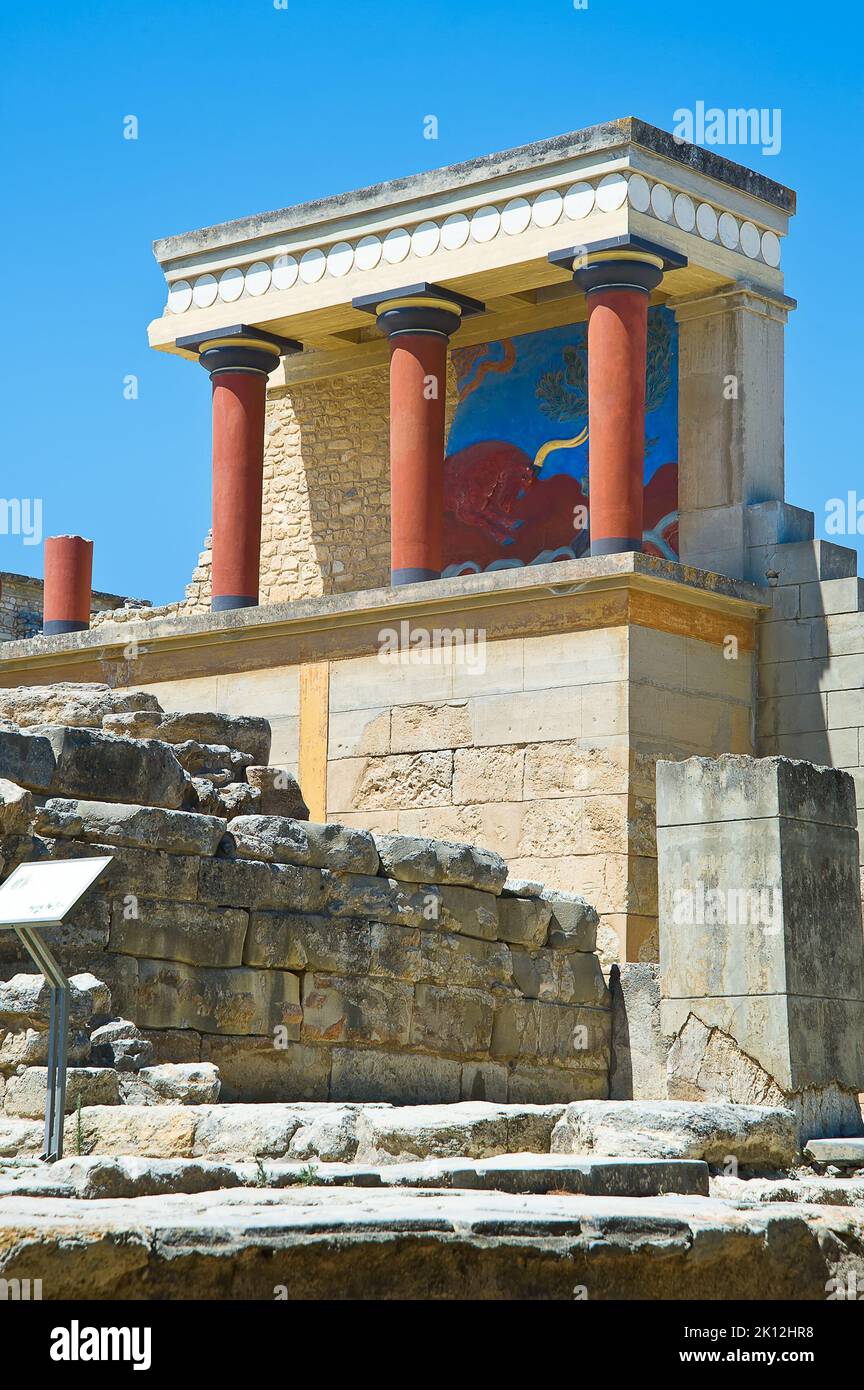 North entrance of Knossos palace, Crete, Greece Stock Photo - Alamy