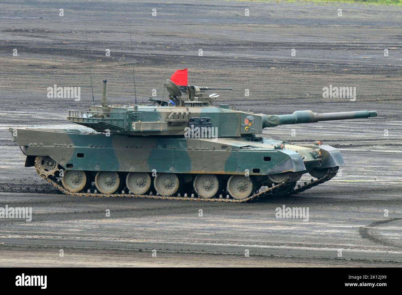 Type 90 tank of JGSDF Stock Photo - Alamy