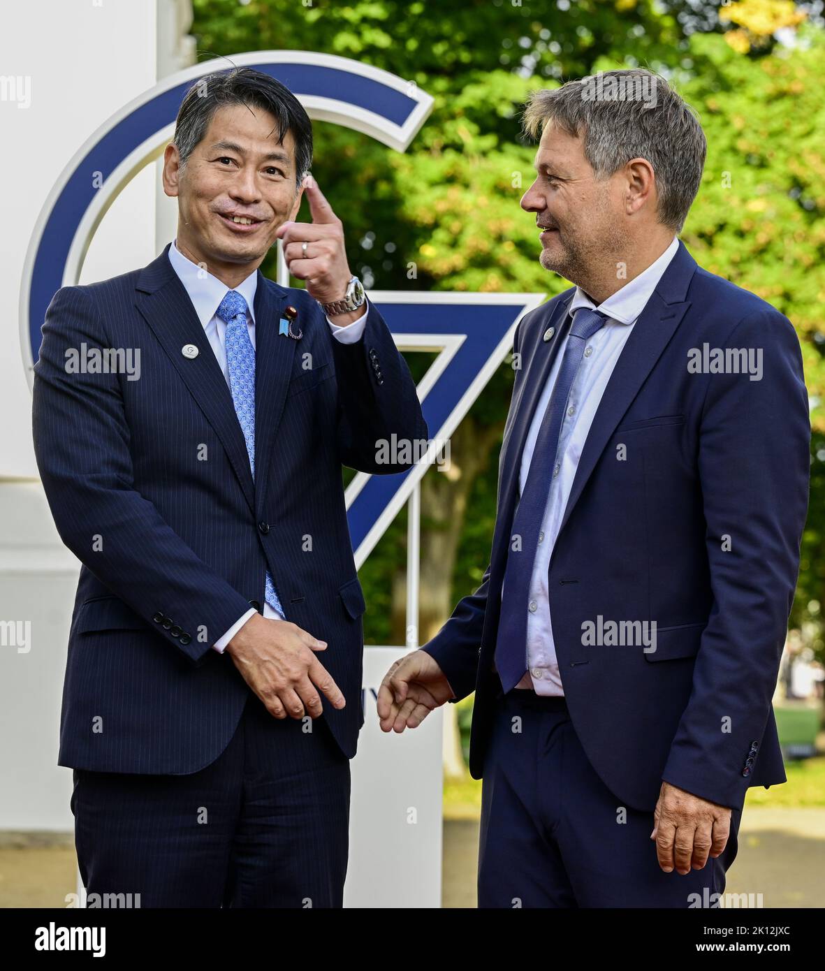 Neuhardenberg, Germany. 15th Sep, 2022. Japanese Foreign Minister Kenji ...