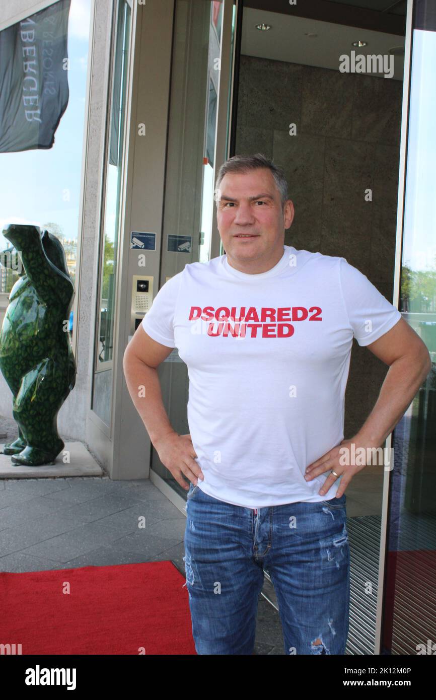 Dariusz Michalczewski bei der Ankunft zu den HERQUL Awards 2022:Die ...