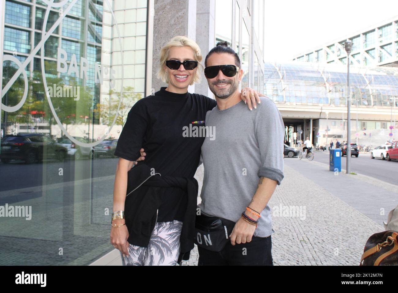 Verena Kerth und Marc Terenzi bei der Ankunft zu den HERQUL Awards 2022 ...