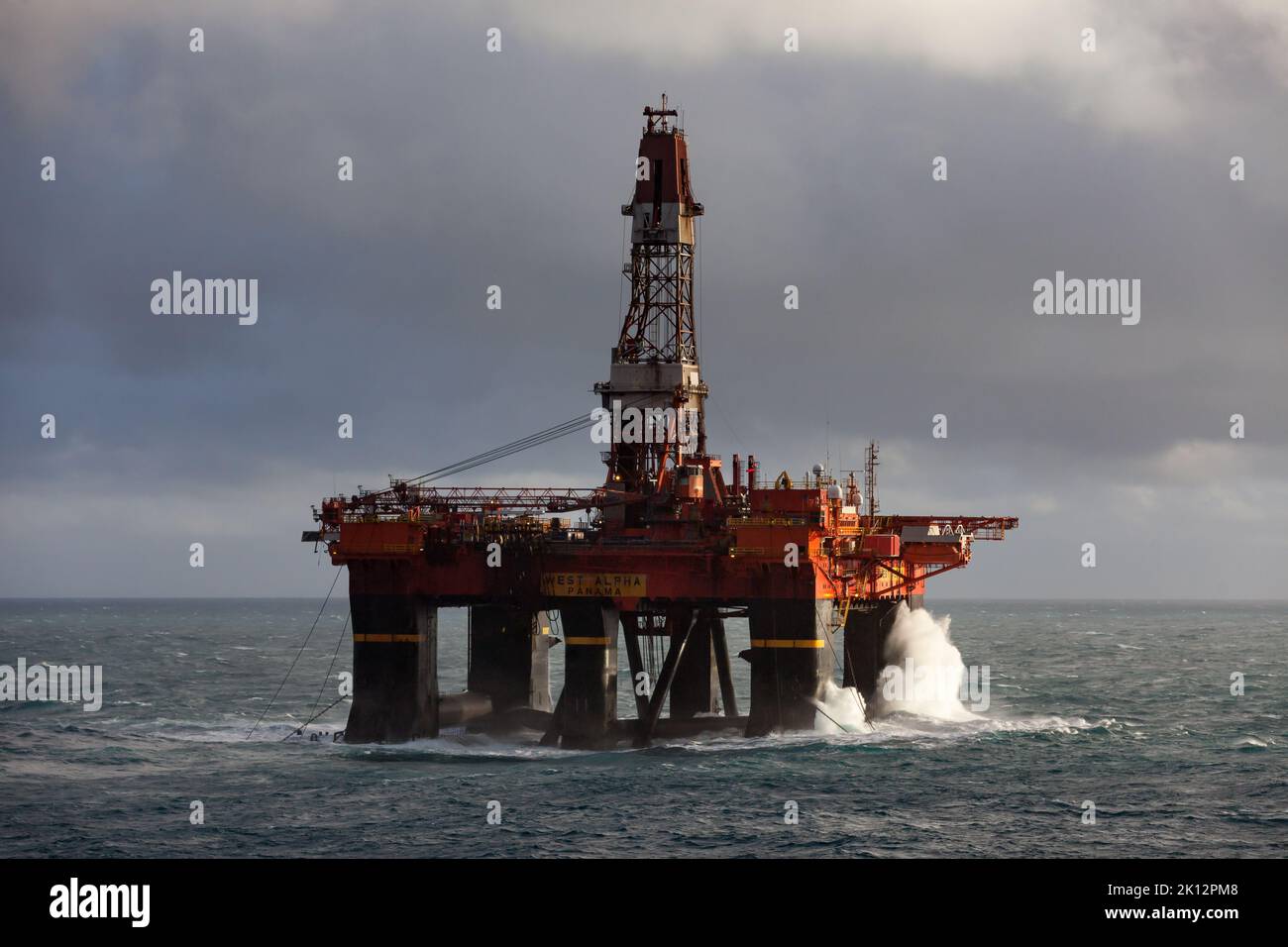 West alpha rig hi-res stock photography and images - Alamy