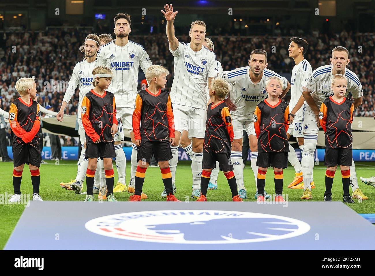 Copenhagen, Denmark. 14th Sep, 2022. Kevin Diks (2), Viktor Claesson (7 ...