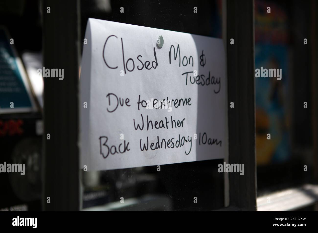 Some shops closing early due to the heat as people in the city of York ...