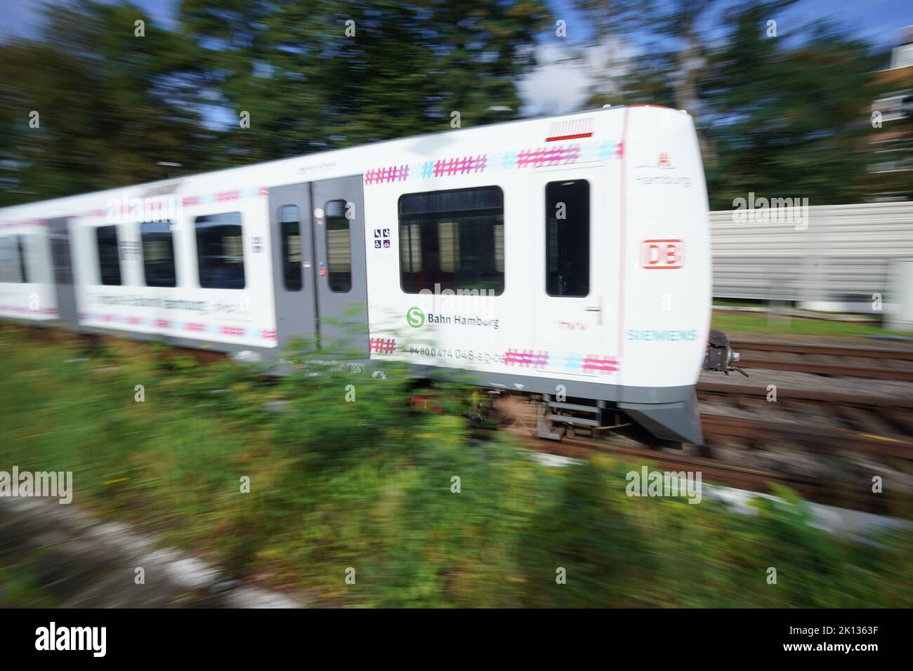 Logo s2 hi-res stock photography and images - Alamy