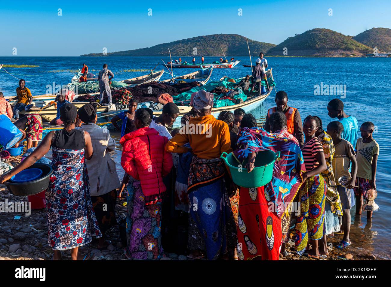 Fishermen bringing their morning catch to the market, Mpulungu, Lake ...