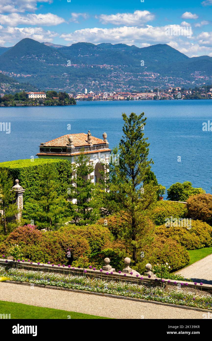 The gardens of Borromeo Palace, Isola Bella, Lake Maggiore, Verbania ...