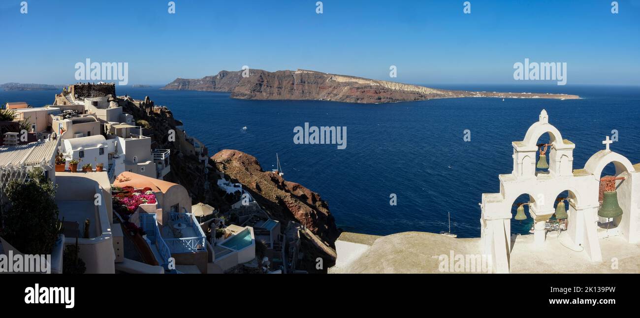 Village oia caldera santorini hi-res stock photography and images - Alamy