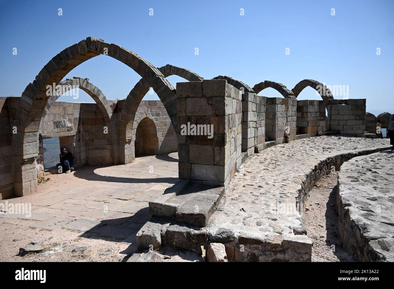 Five arches, the remains of 15th century hilltop Saat Kaman (Seven ...