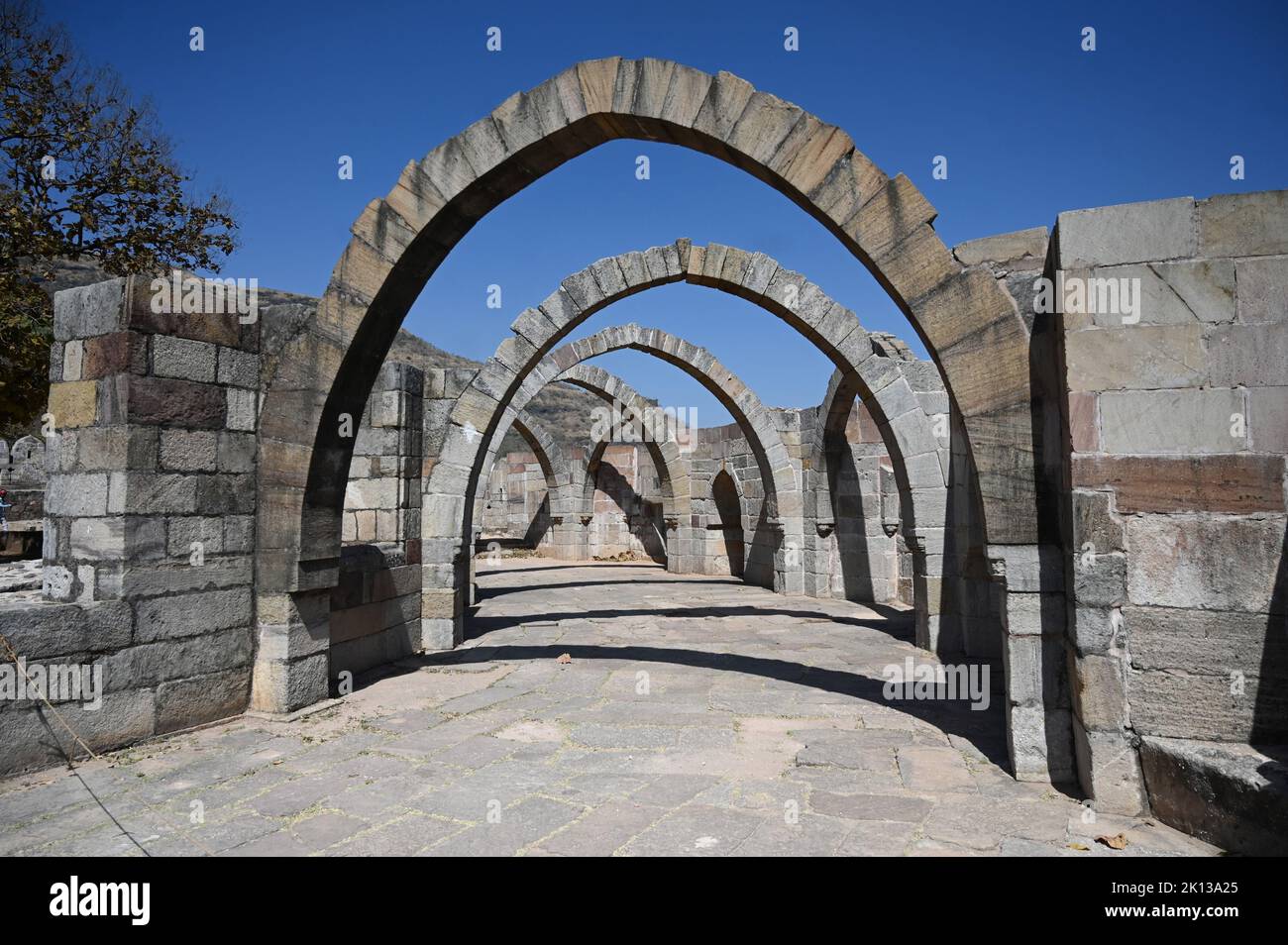 Five arches, the remains of 15th century hilltop Saat Kaman (Seven ...