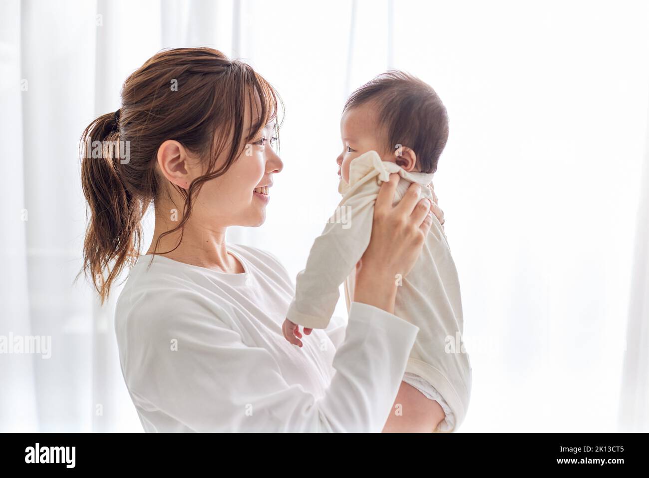 Japanese newborn with mother Stock Photo - Alamy
