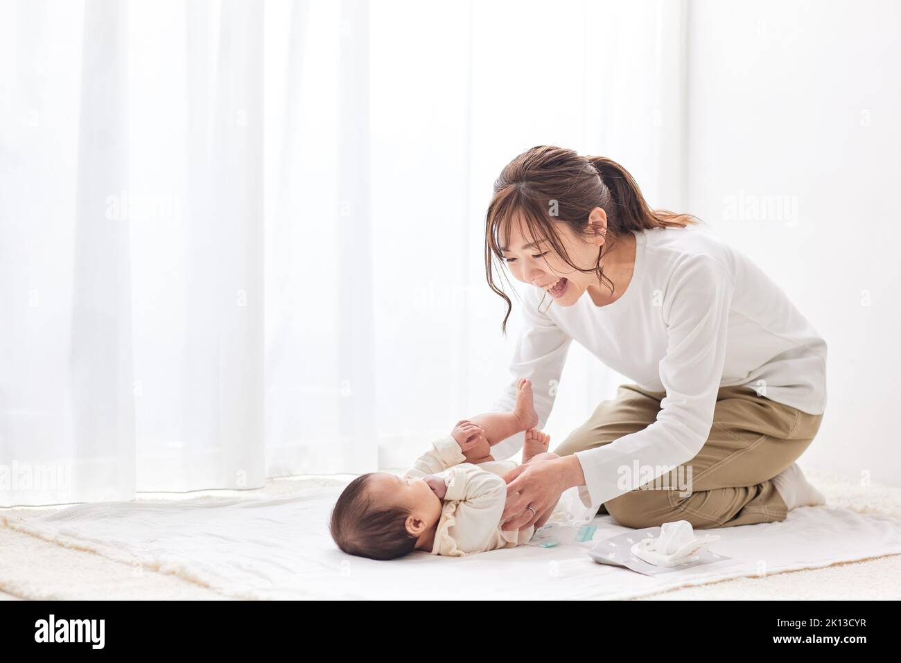 Japanese newborn with mother Stock Photo - Alamy