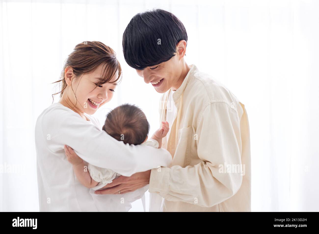 Japanese newborn with mother and father Stock Photo - Alamy