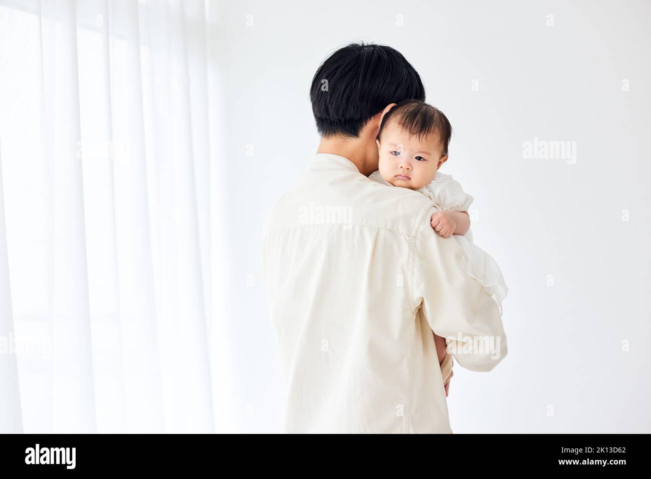 Japanese newborn with father Stock Photo - Alamy
