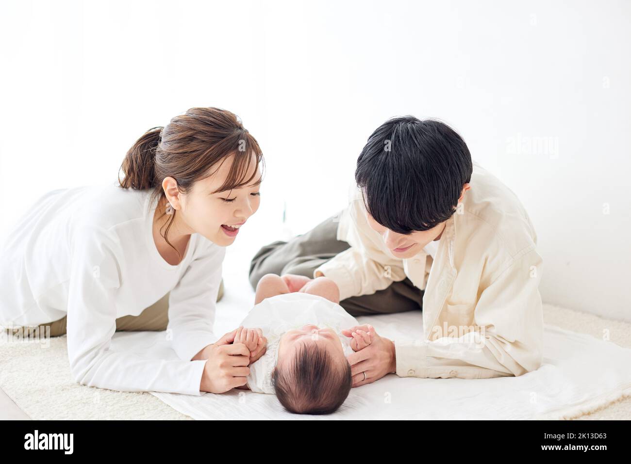 Japanese newborn with mother and father Stock Photo - Alamy