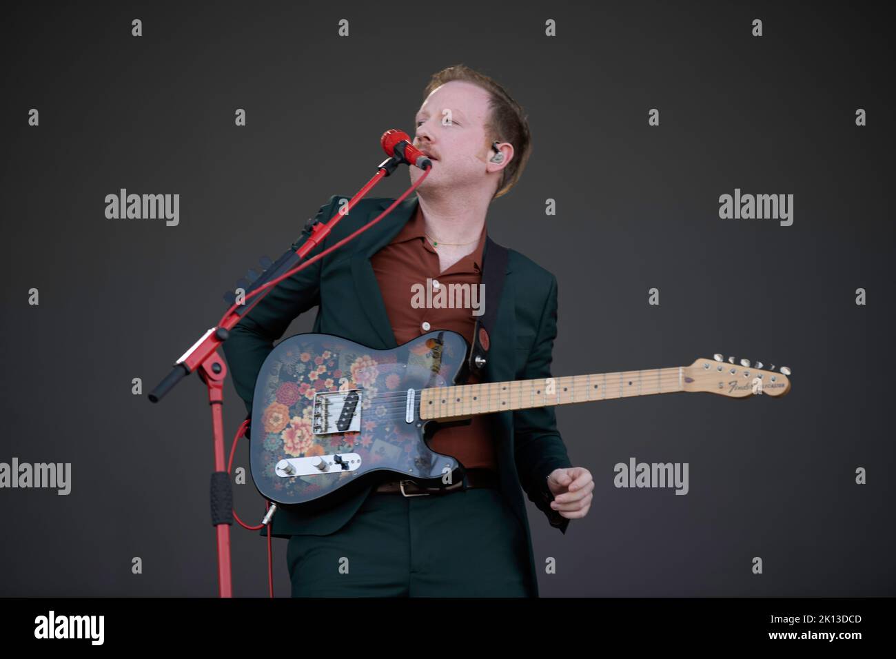 Two door cinema club europe tour hi-res stock photography and images ...