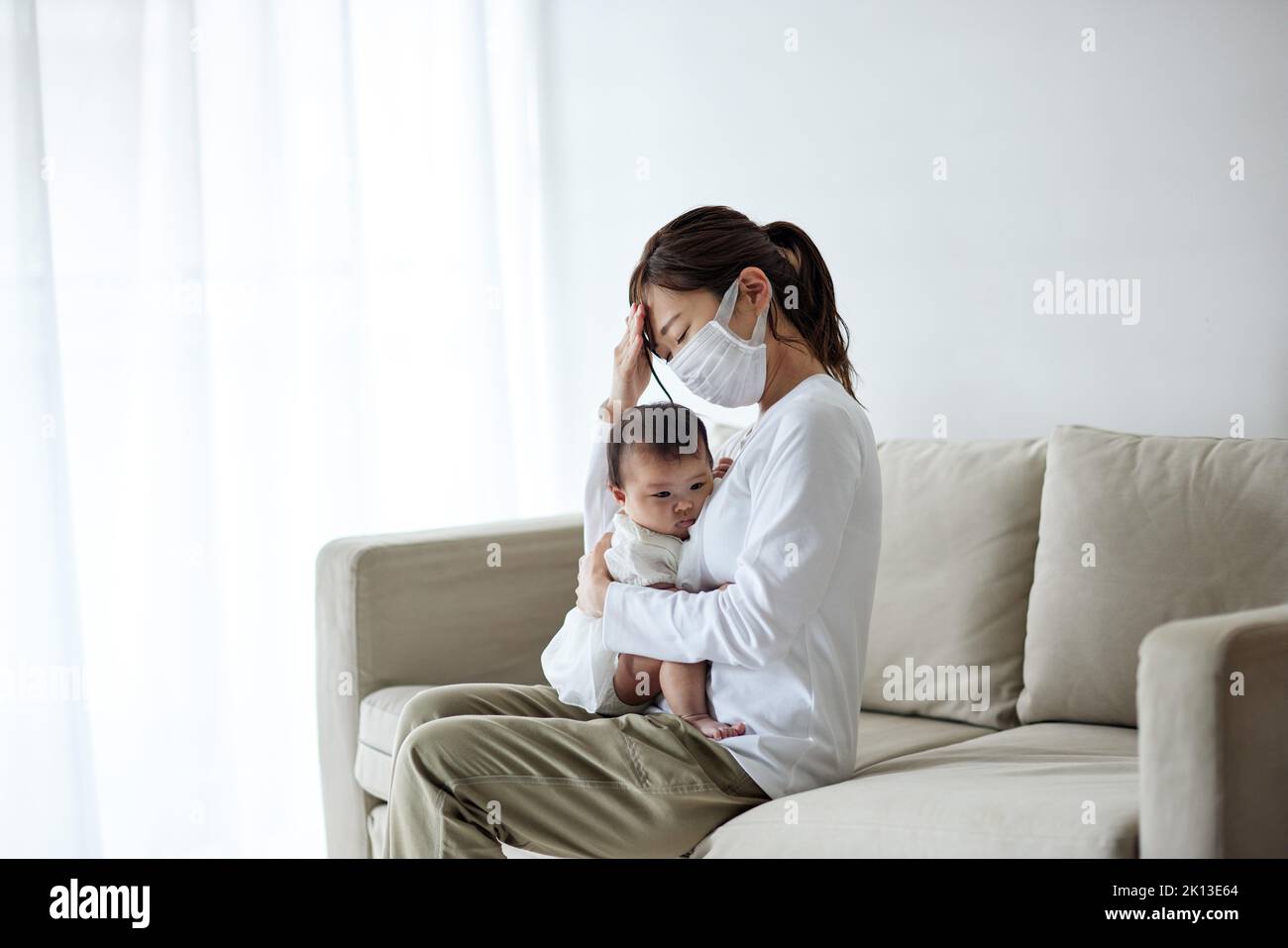Japanese newborn with mother Stock Photo - Alamy