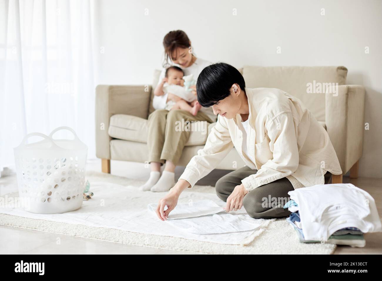 Japanese newborn with mother and father Stock Photo - Alamy