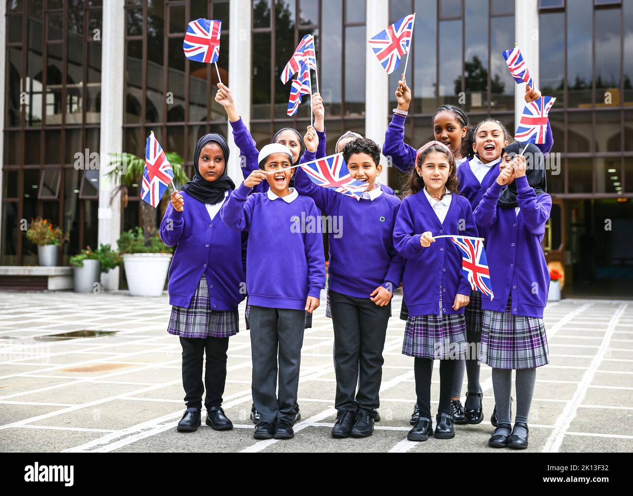 London, UK, 15th Sep 2022. (participating school children and attendees ...