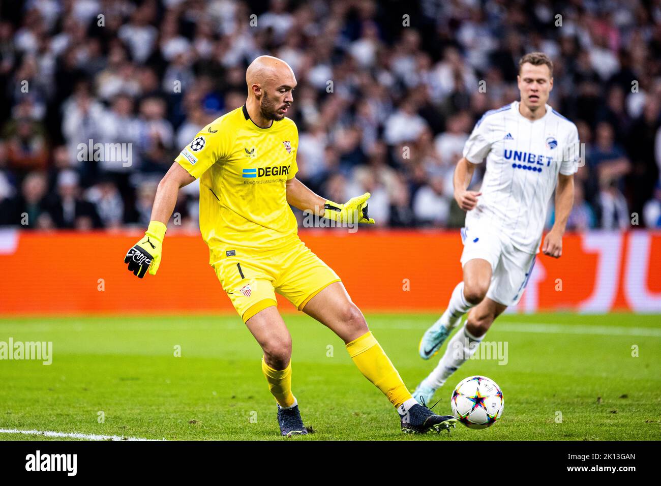 Copenhagen, Denmark. 14th Sep, 2022. Goalkeeper Marko Dmitrovic (1) of ...