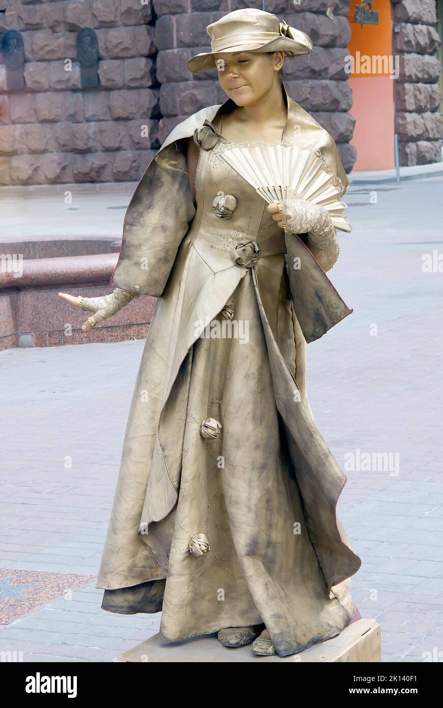 Khreshchatyk street busker hi-res stock photography and images - Alamy