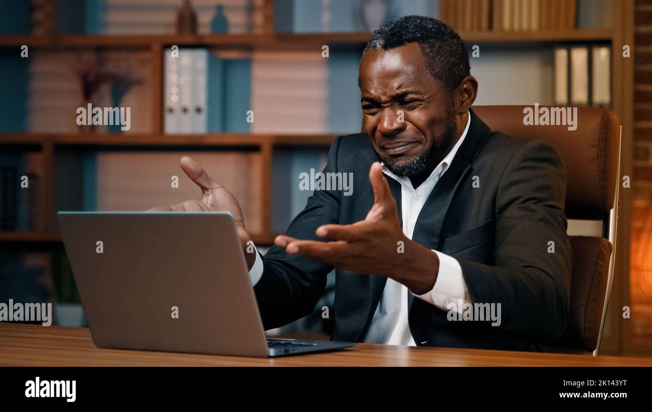 Annoyed man hi-res stock photography and images - Alamy