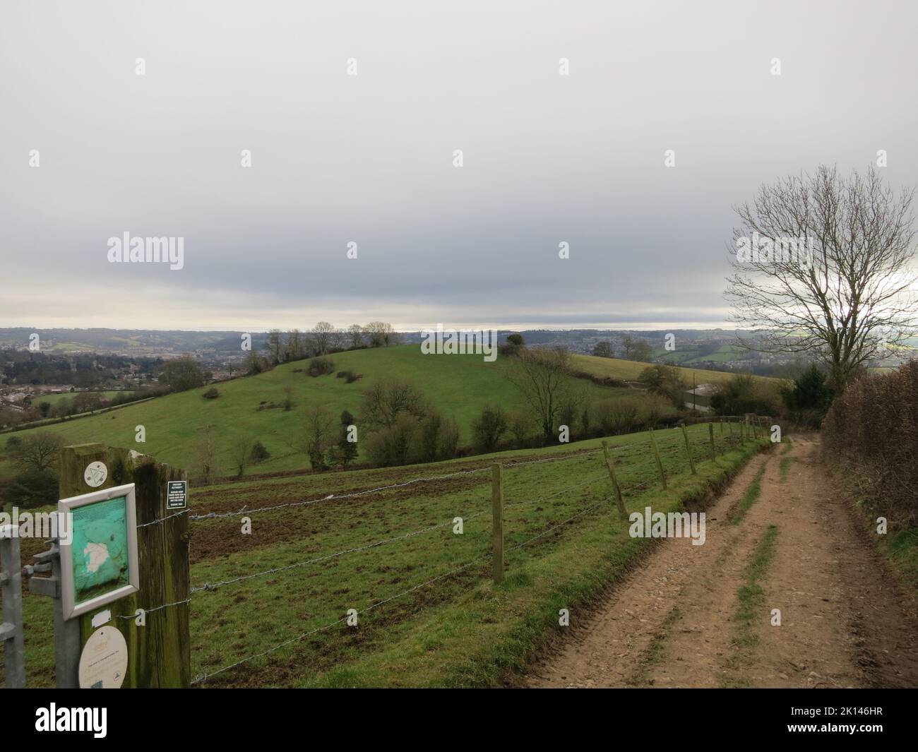 Cotswold Way long distance footpath National Trail. The Cotswolds AONB ...
