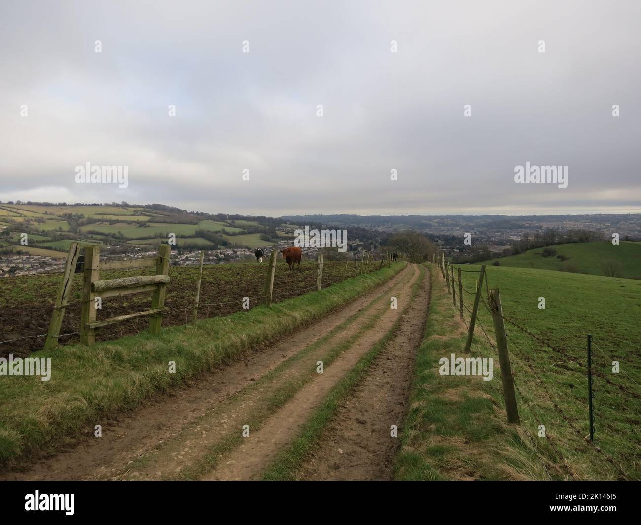 Cotswold Way long distance footpath National Trail. The Cotswolds AONB ...