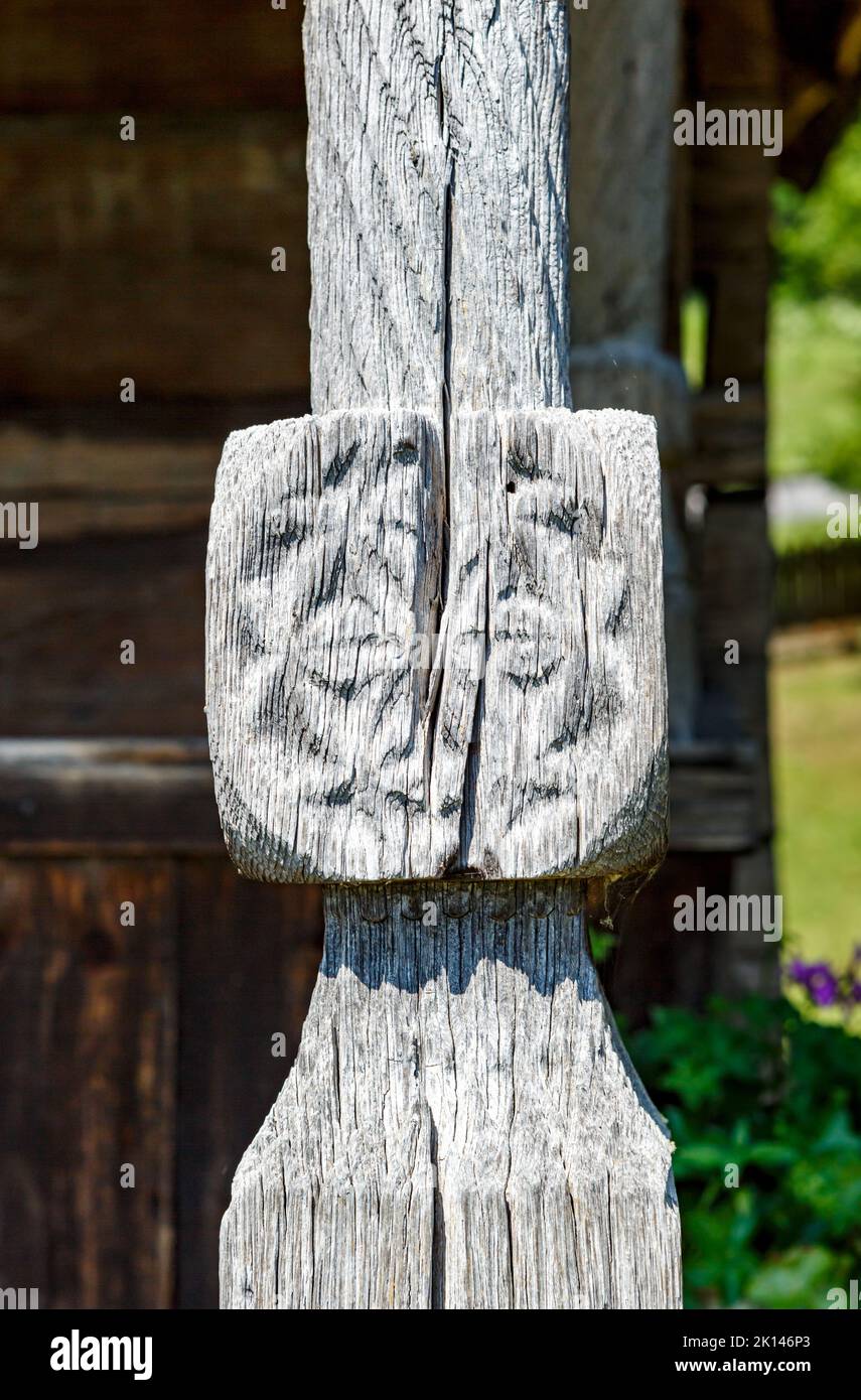 Old traditional carved wooden pillar Stock Photo - Alamy