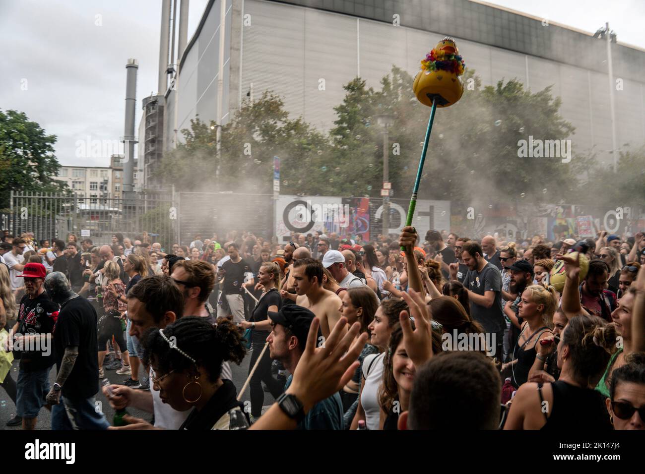 Zug der Liebe 2022, Techno Parade von Prenzlauer Berg bis Moritzplatz ...