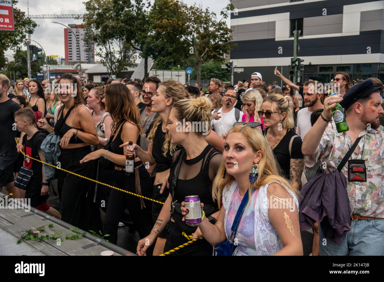 Zug der Liebe 2022, Techno Parade von Prenzlauer Berg bis Moritzplatz ...