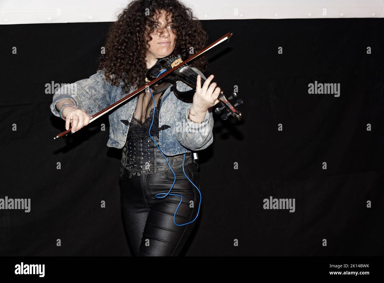 Paris, France. 14th Sep, 2022. Violonist Sasia performs Showheart ...
