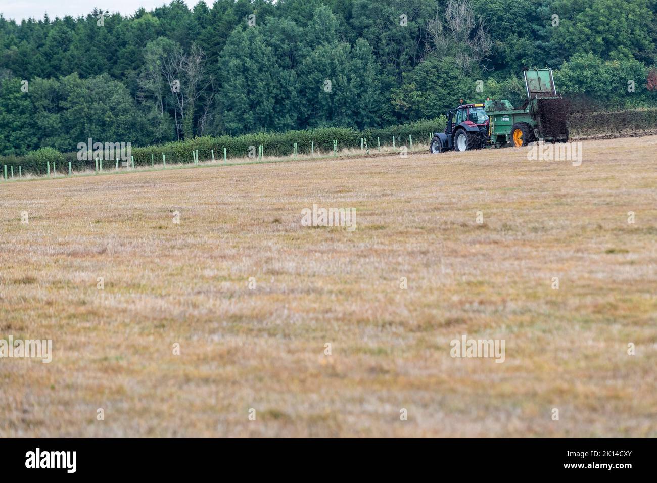 John deere tractor spreading muck hi-res stock photography and images ...