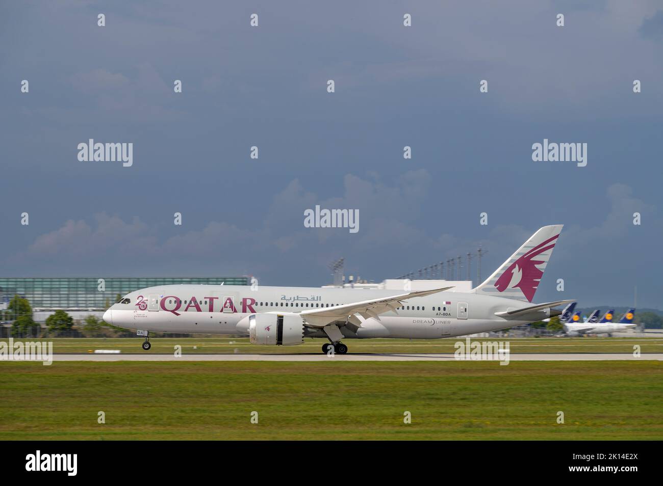 Qatar Airways Boeing 787-8 Dreamliner With Aircraft Registration A7-BDA ...