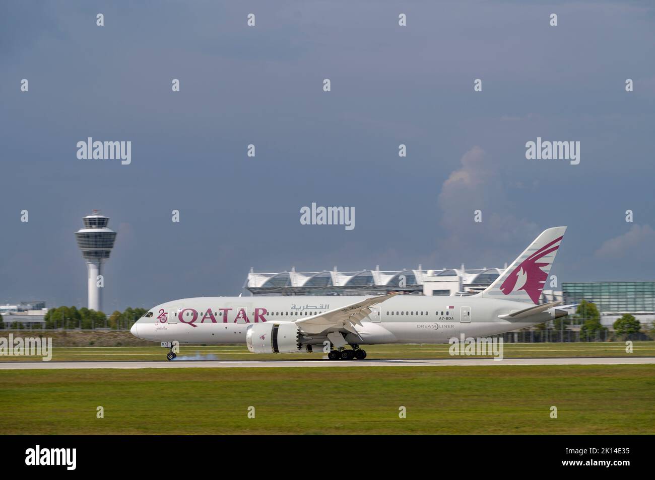 Qatar Airways Boeing 787-8 Dreamliner With Aircraft Registration A7-BDA ...