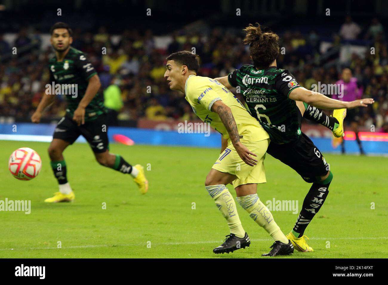 Mexico City, Mexico. 14th Sep, 2022. (L) Alejandro Zendeja of America ...