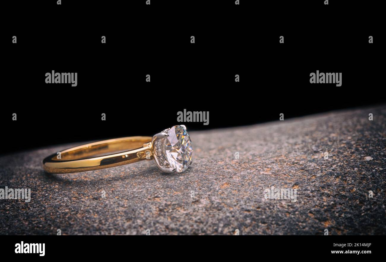Engagement Wedding Ring With Round Cut Diamond Stock Photo - Alamy