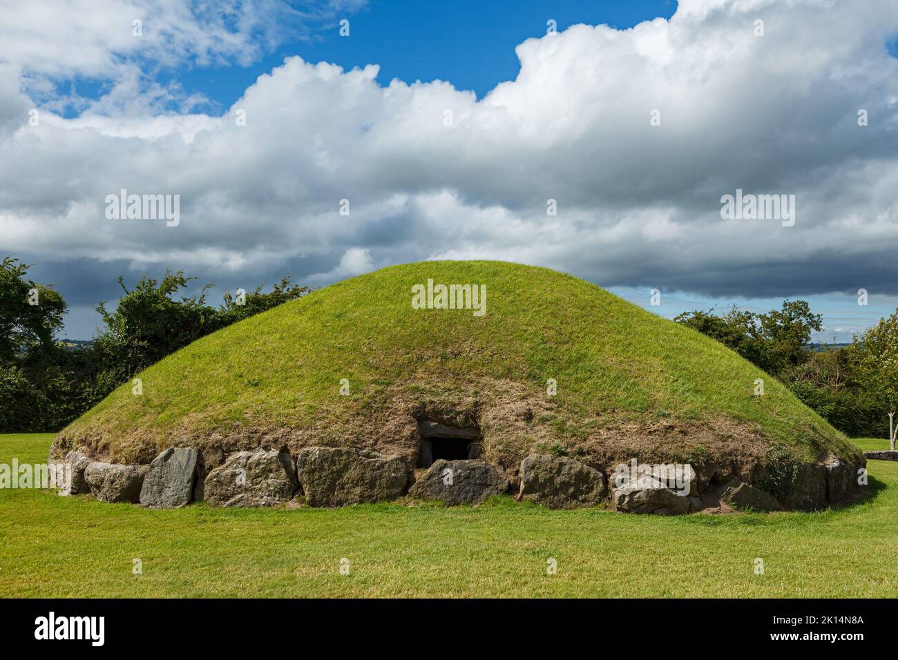 The megalithic tombs of Newgrange in Ireland Stock Photo - Alamy