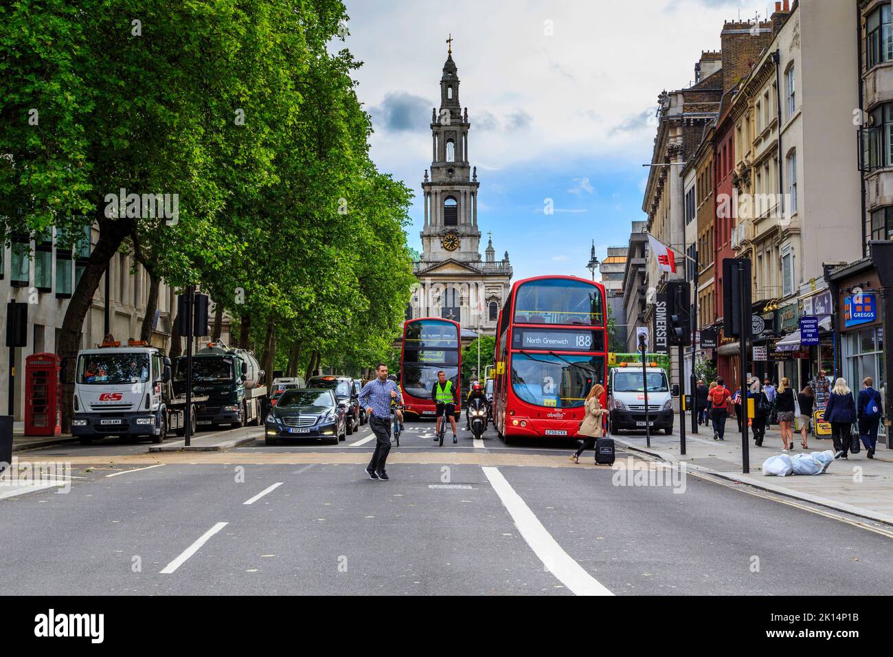 Strand street hi-res stock photography and images - Alamy