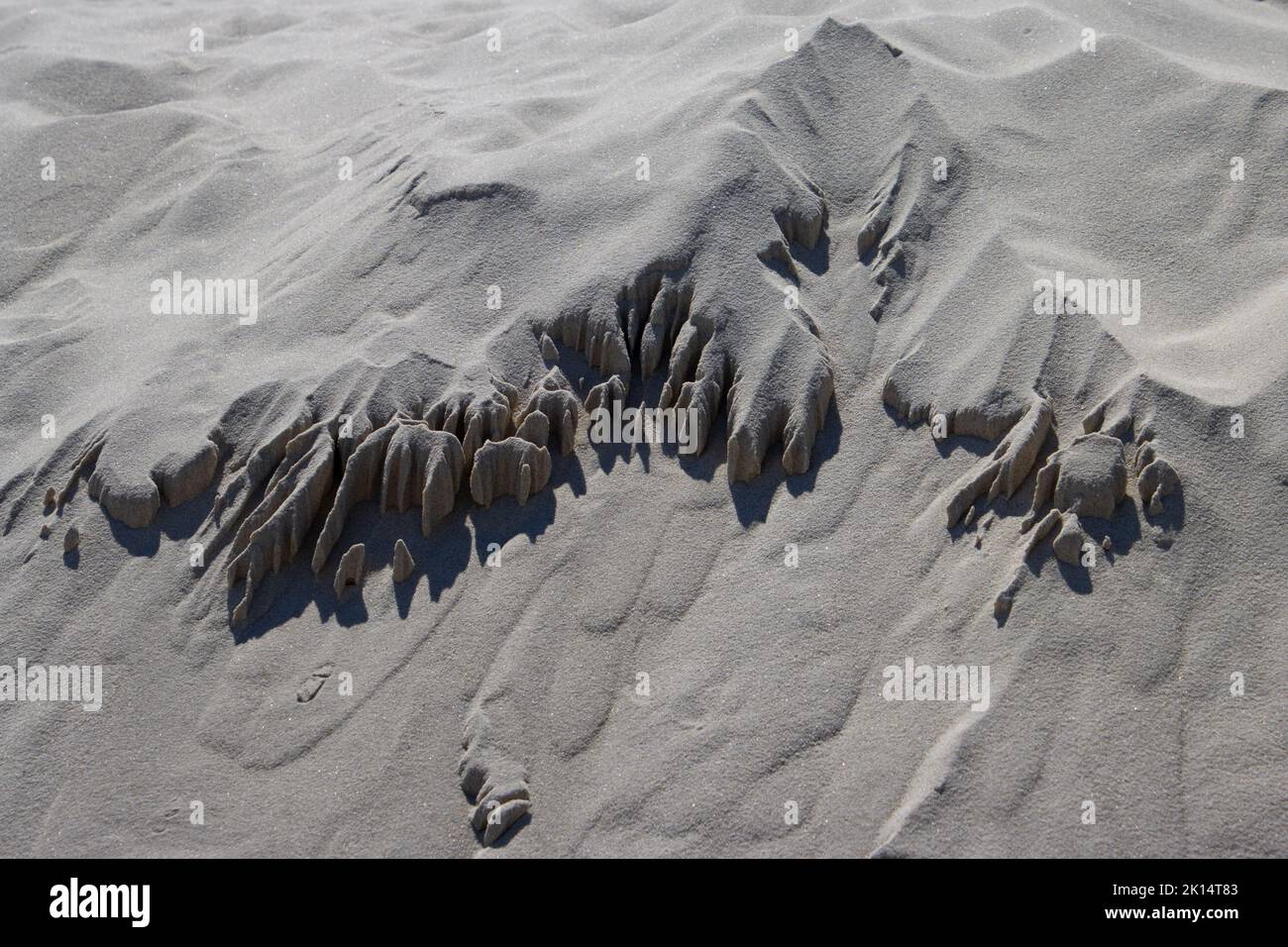 Structures in sahara desert hi-res stock photography and images - Alamy