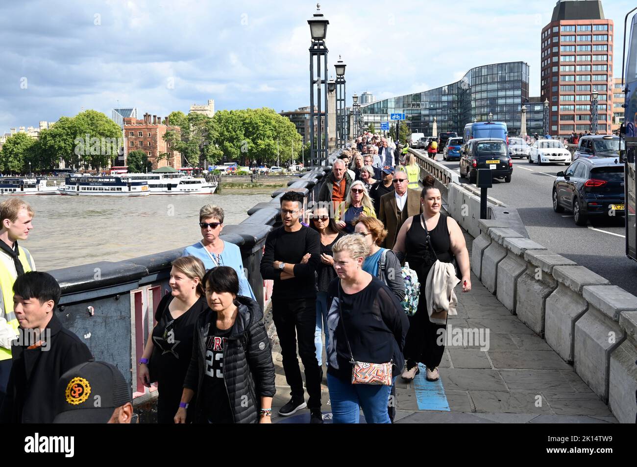 London, UK. Mourners queued for over four miles to see the coffin of ...