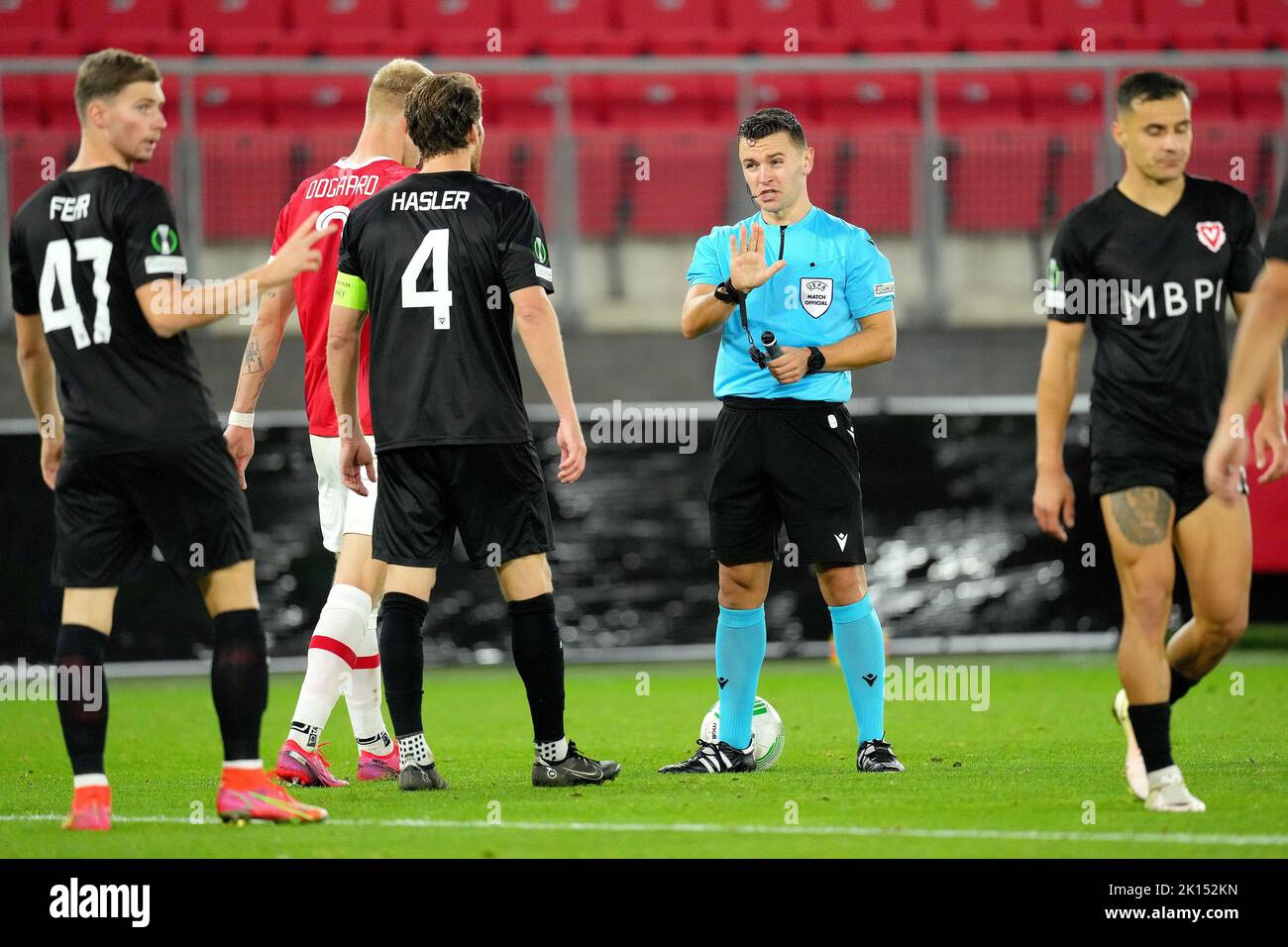 ALKMAAR - Referee Nicholas Walsh during the UEFA Conference League Group E match between AZ ...