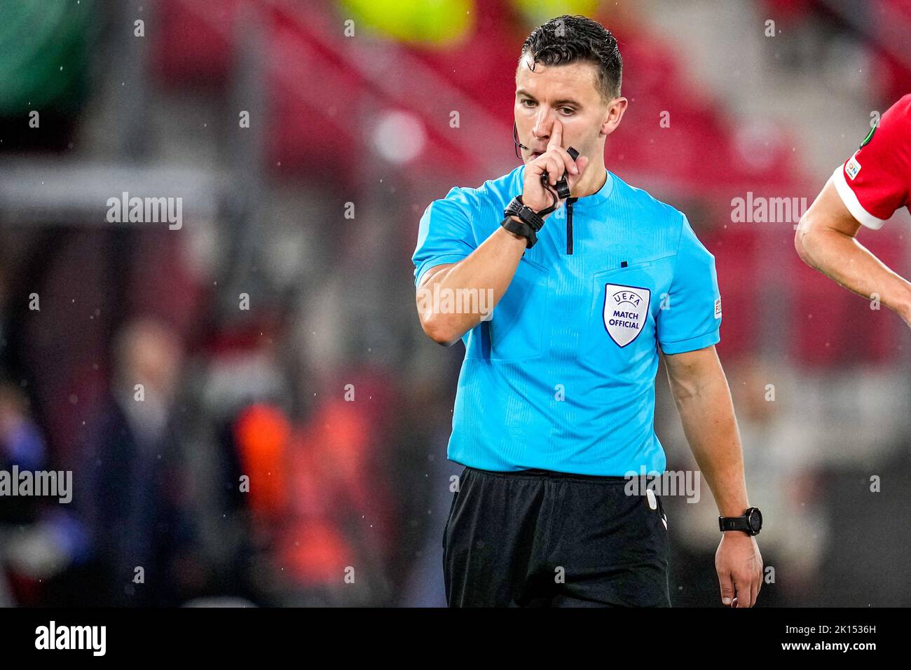 Nick walsh referee hi-res stock photography and images - Alamy
