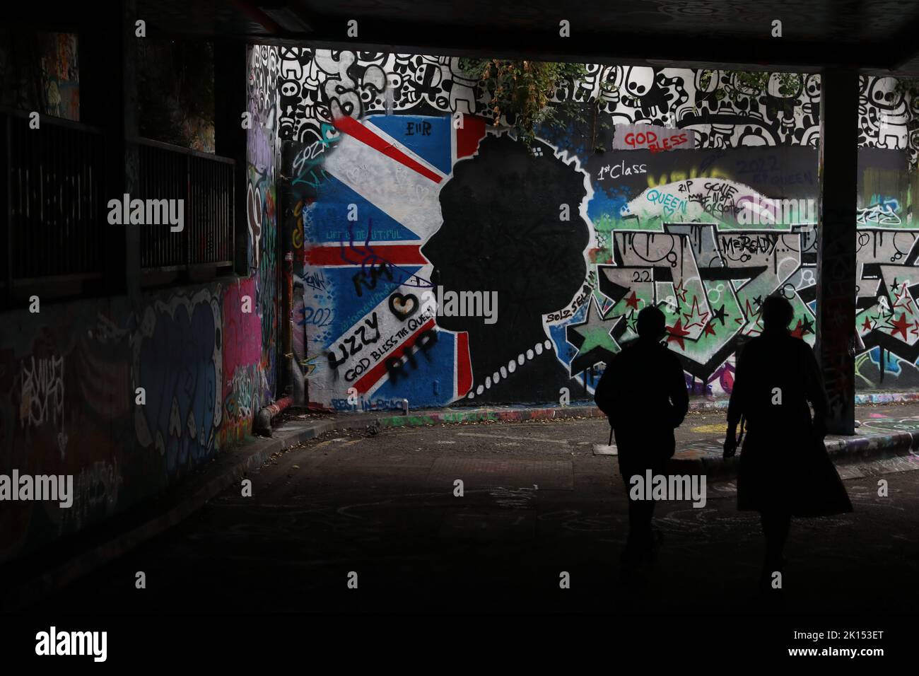 London, UK. 15 September, 2022. A graffiti inspired on Britain's Queen ...