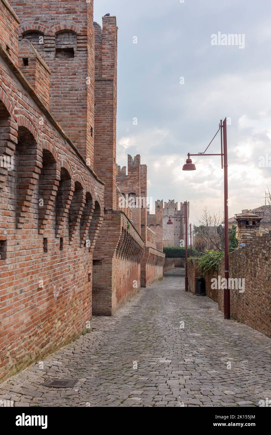 Gradara Castle, Marche, Italy Stock Photo - Alamy