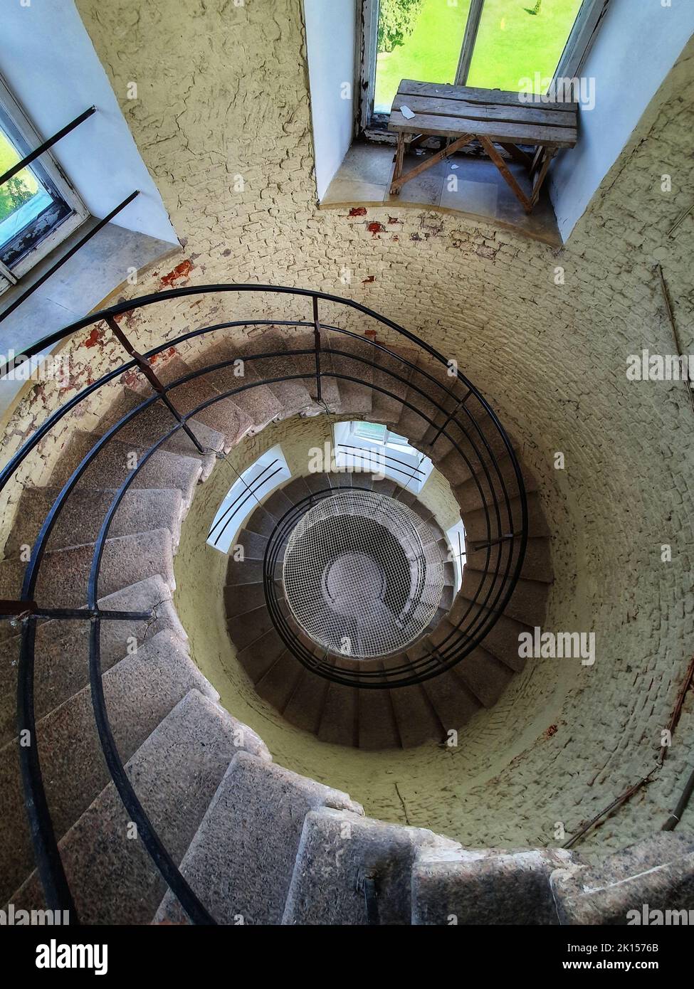 Circular staircase aerial hi-res stock photography and images - Alamy
